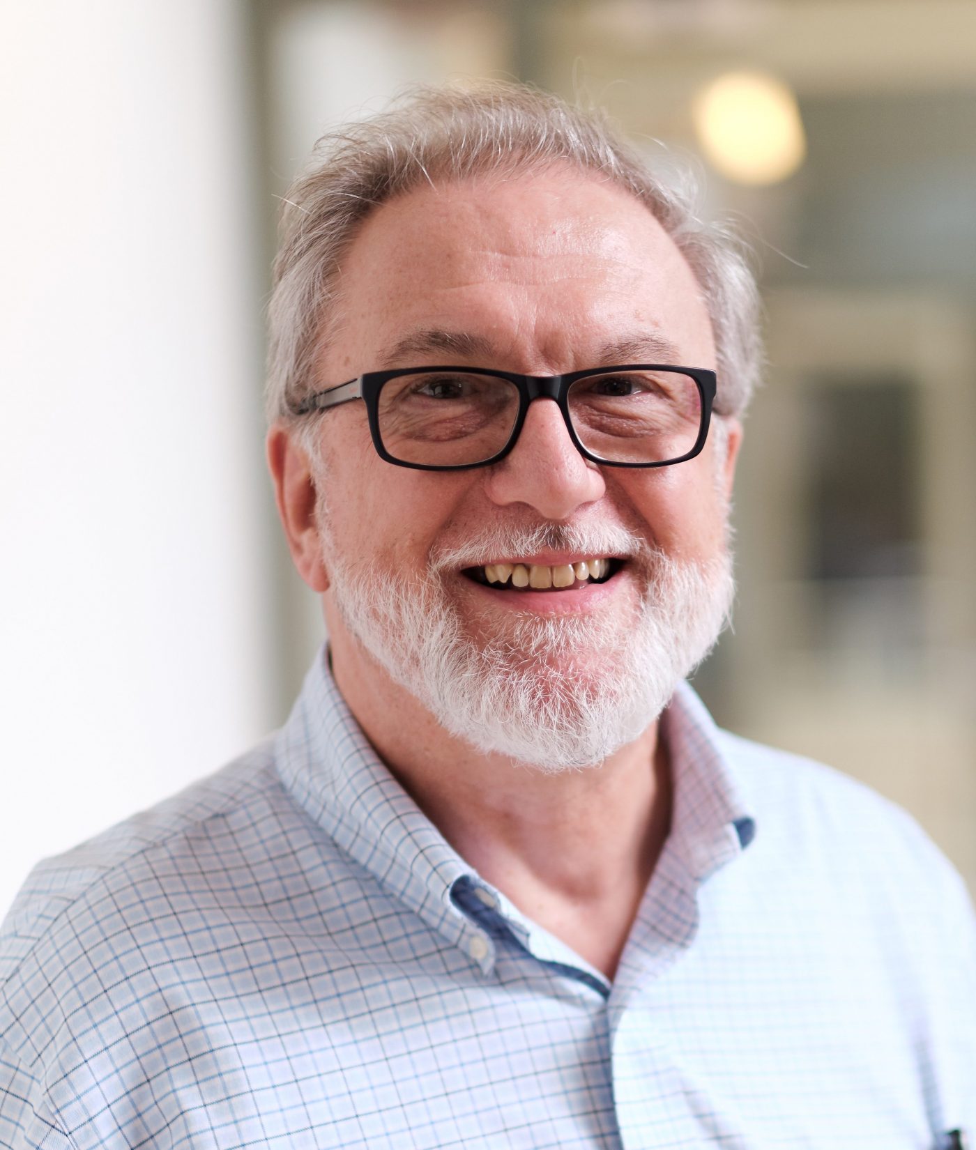 Professor Hagan Bayley wins prestigious Royal Society award - Hertford ...